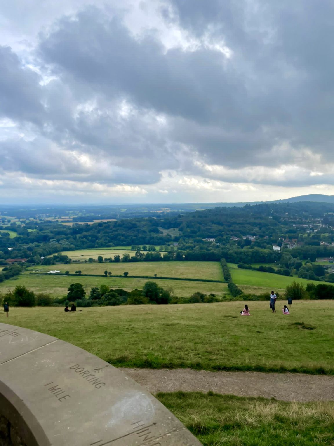 Box Hill Hike in Surrey Hills - Best Walks near London - Simone Says GO!